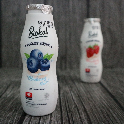 Nyobain Biokul – Minuman Yogurt Rasa Strawberry dan Blueberry - food n ...
