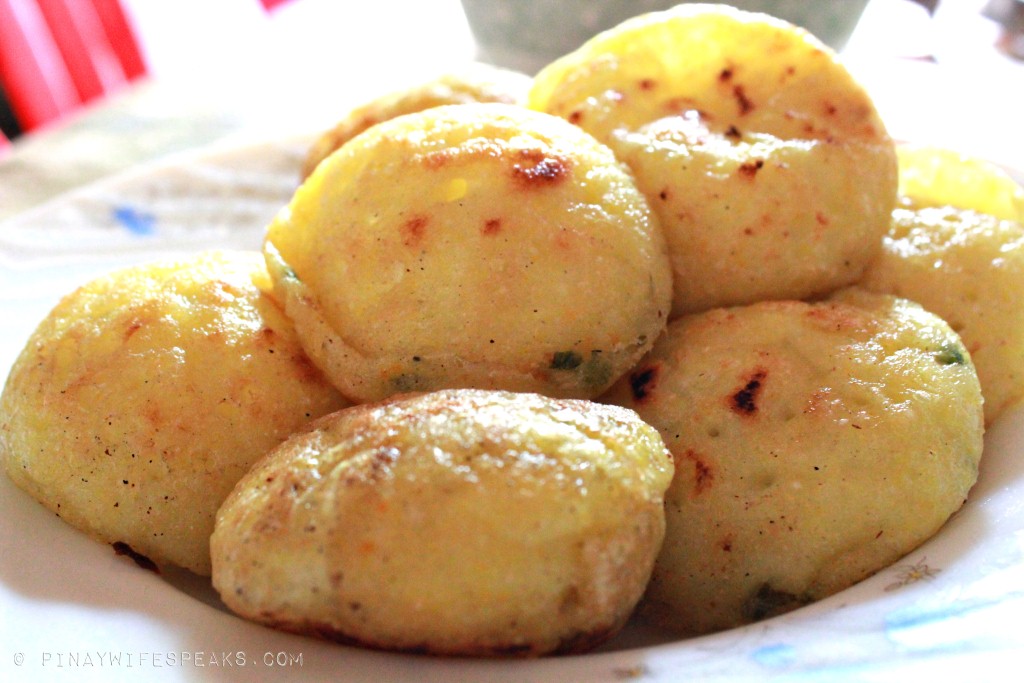 Moninich Pheng ( Cambodian ): Nom Krok ( coconut cake) recipt.