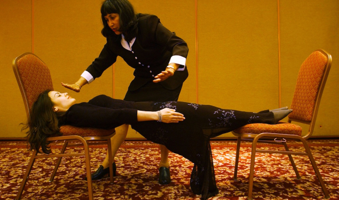 Mihail Ispan: ÎNTREBĂRI ȘI RĂSPUNSURI: Hipnoza regresivă