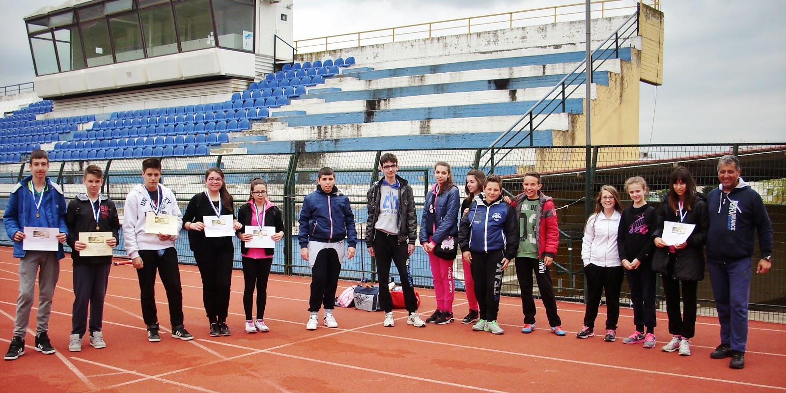 ΕΝΤΥΠΩΣΙΑΚΗ ΕΜΦΑΝΙΣΗ ΤΟΥ ΓΥΜΝΑΣΙΟΥ ΠΡΟΜΑΧΩΝ ΣΤΟΥΣ ΜΑΘΗΤΙΚΟΥΣ ΑΓΩΝΕΣ ...