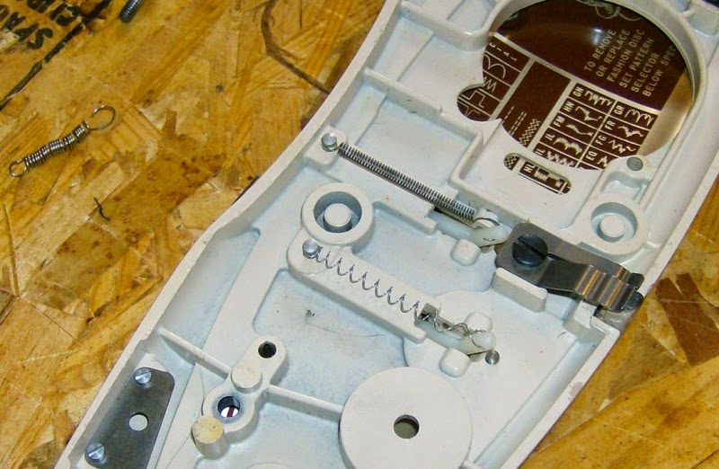 Vintage Sewing Machines: Singer Rocketeer Spool Pins