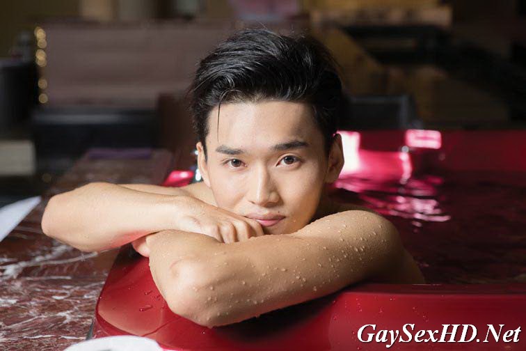 HOT MALE MODELS: Blue Photo Magazine No.1