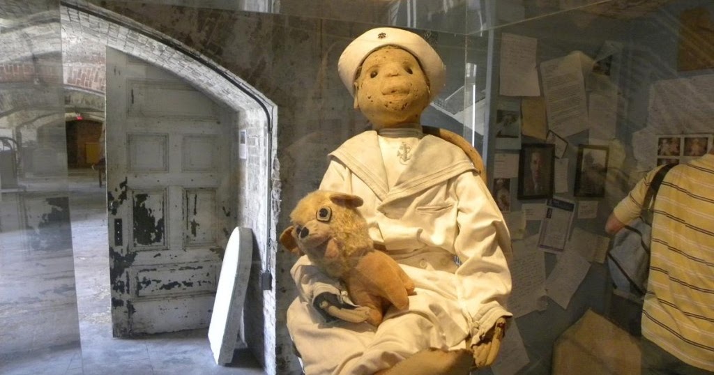 Historia Del Muñeco Robert.