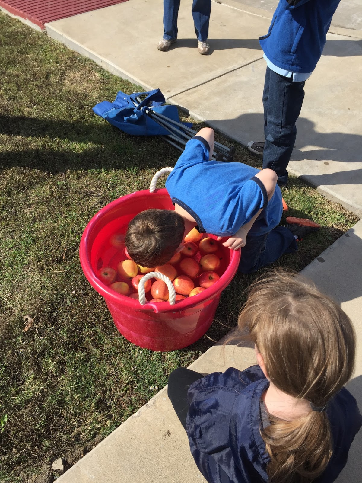 The Brooks Family: Popcorn Pickup