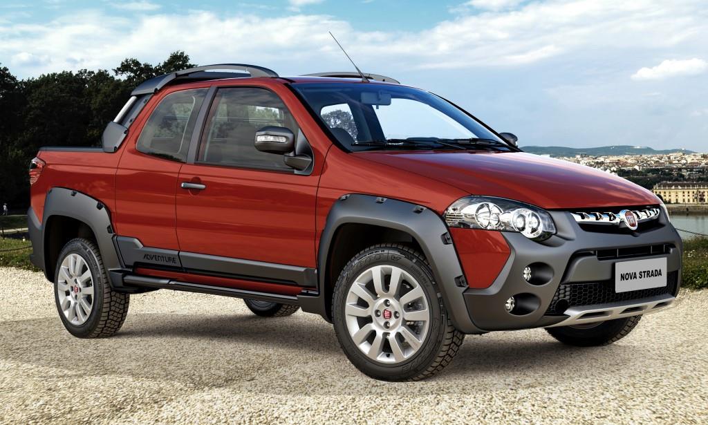 Va por más: Fiat muestra a la Strada doble cabina de tres puertas ...