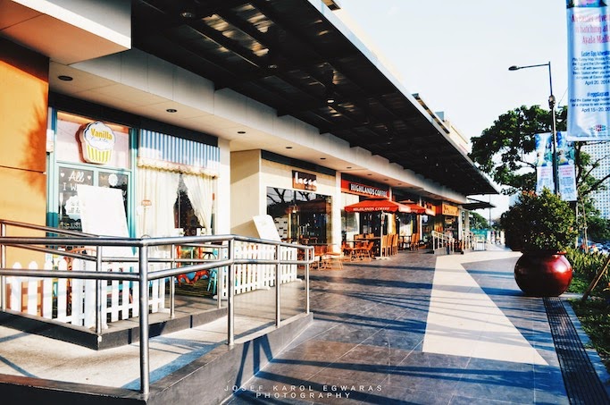 Anagon: Ayala Malls: UP Town Center