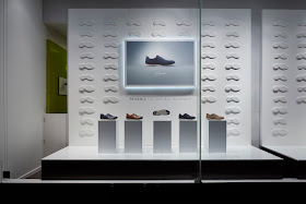 RetailStoreWindows.com: Clarks, London