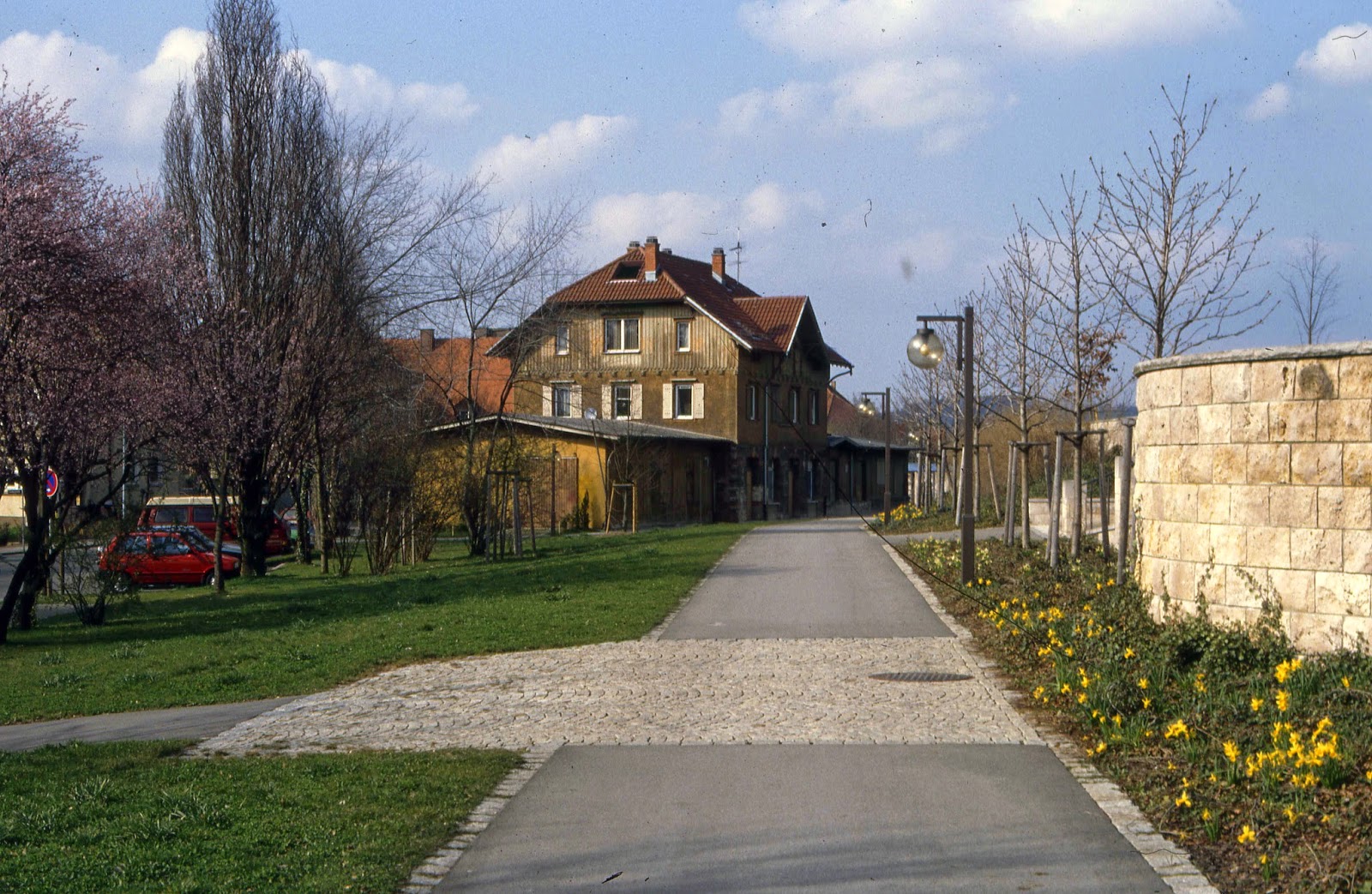 Pfullingen: Bahnhof Pfullingen: Mit und ohne Gleis-Zeit