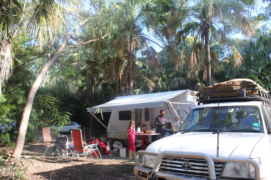 deantrekaroundoz2012: Day 50. Sunday 12 th August Adele's Grove (Lawn ...