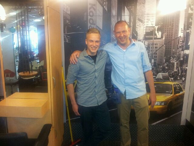 BEIJUMNIEUWS: ZOON JASPER GAAT WERKEN IN PA'S (KAP)SALON