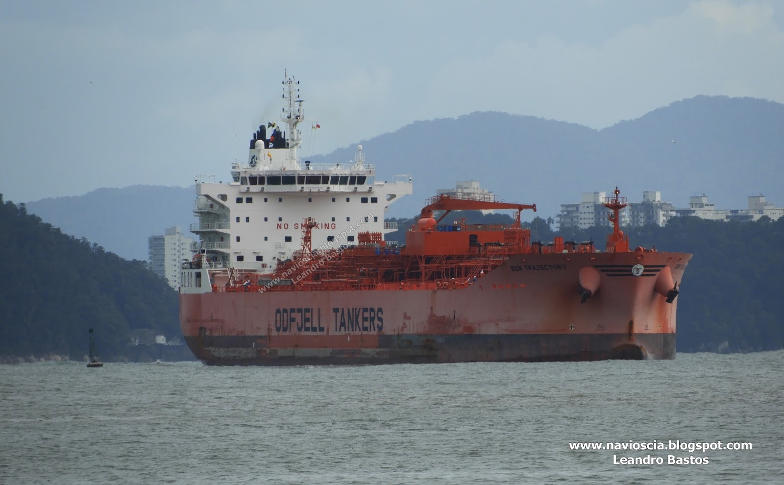 Navios de Santos & CIA: Navio BOW TRAJECTORY