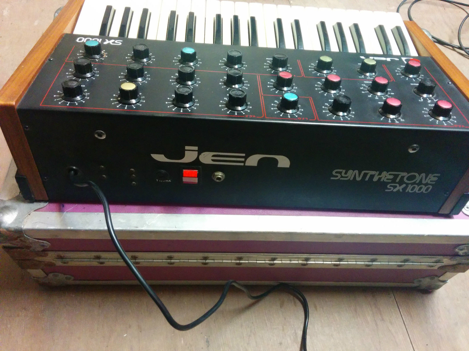 MATRIXSYNTH: Jen SX-1000 Analog Synth With Hard Case