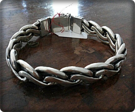 perhiasan aksesoris cowok gelang cowok gelang perak bali borobudur: 2016