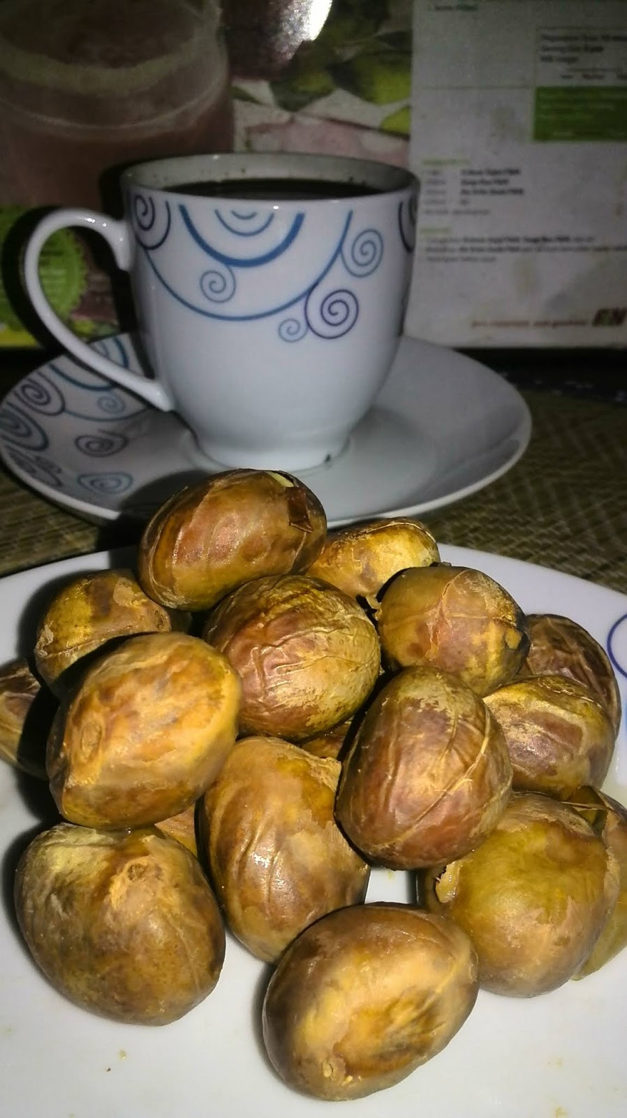 namakucella: BIJI CEMPEDAK REBUS - MAKANAN NOSTALGIA