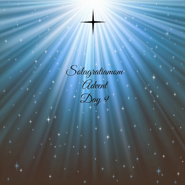 Solagratiamom: Advent Day 9 - Angel Paper Plate Craft (includes a ...