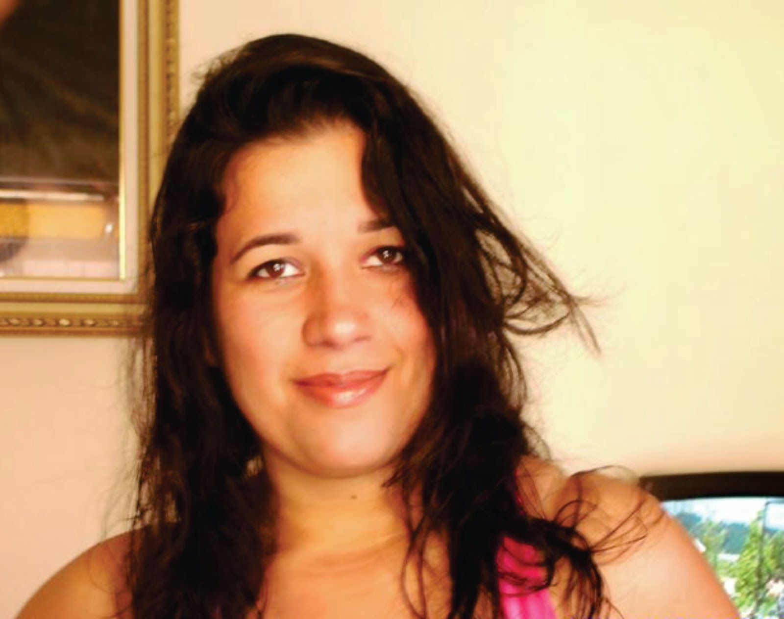 Entrevista: Ana Angélica Bruni | Toda e Qualquer Poesia