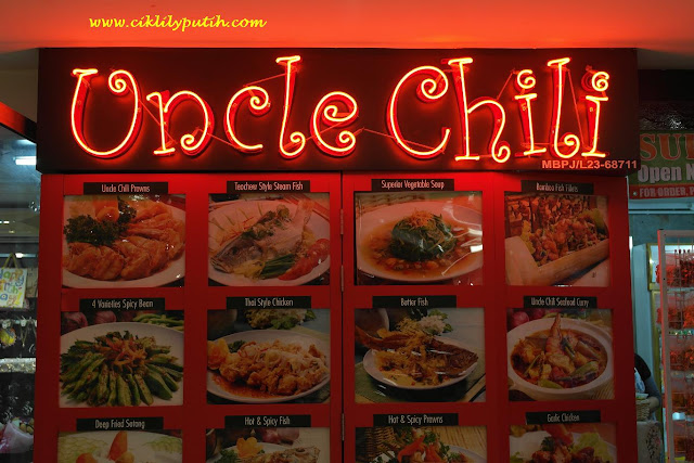 CikLilyPutih The Lifestyle Blogger: Lepak @ Uncle Chili PJ