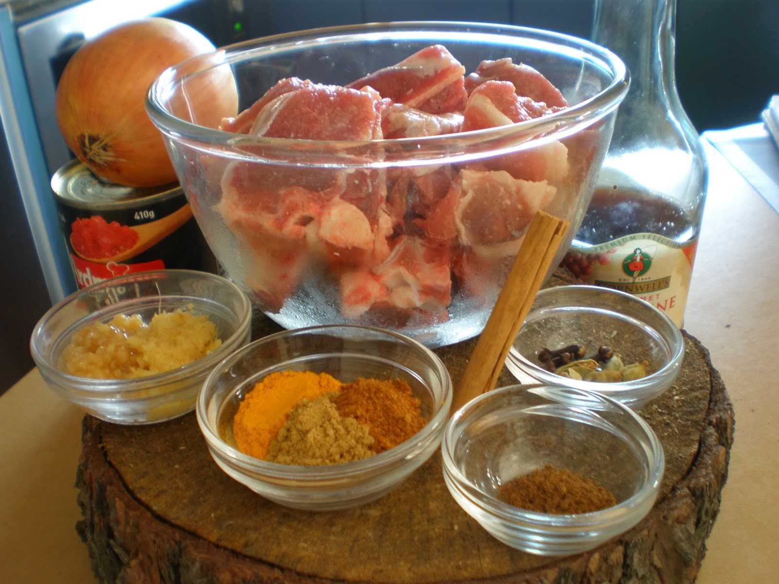The InTolerant Chef ™: Cinnamon Scented Goat Curry