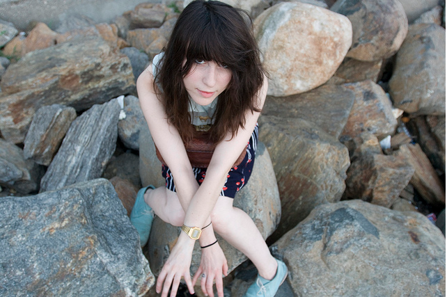 smile at your sister: ABOUT A GIRL – JULIA POTT