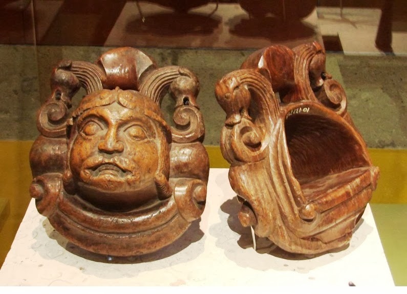 Aculco, lo que fue y lo que es: Un par de estribos coloniales