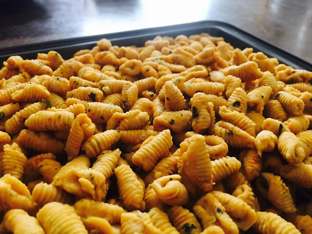 Resepi Kuih Siput Yang Sedap, Rangup dan Berempah Dengan Sukatan Cawan