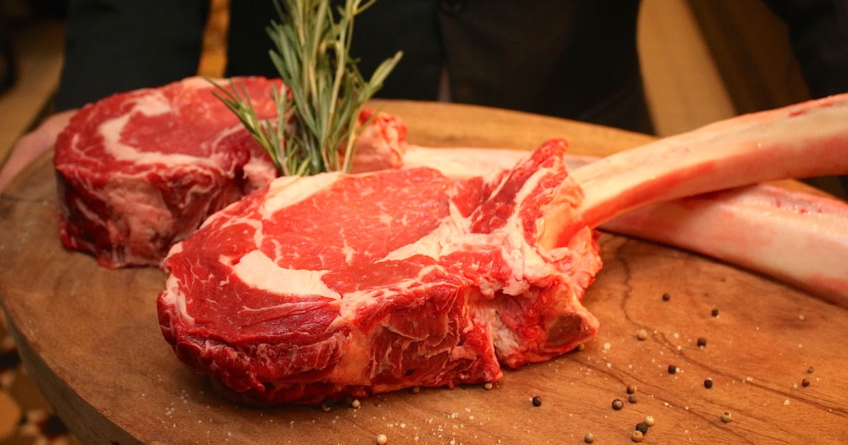 Raffles Hotel Long Bar Steakhouse Tomahawk Steak Special | CAMEMBERU