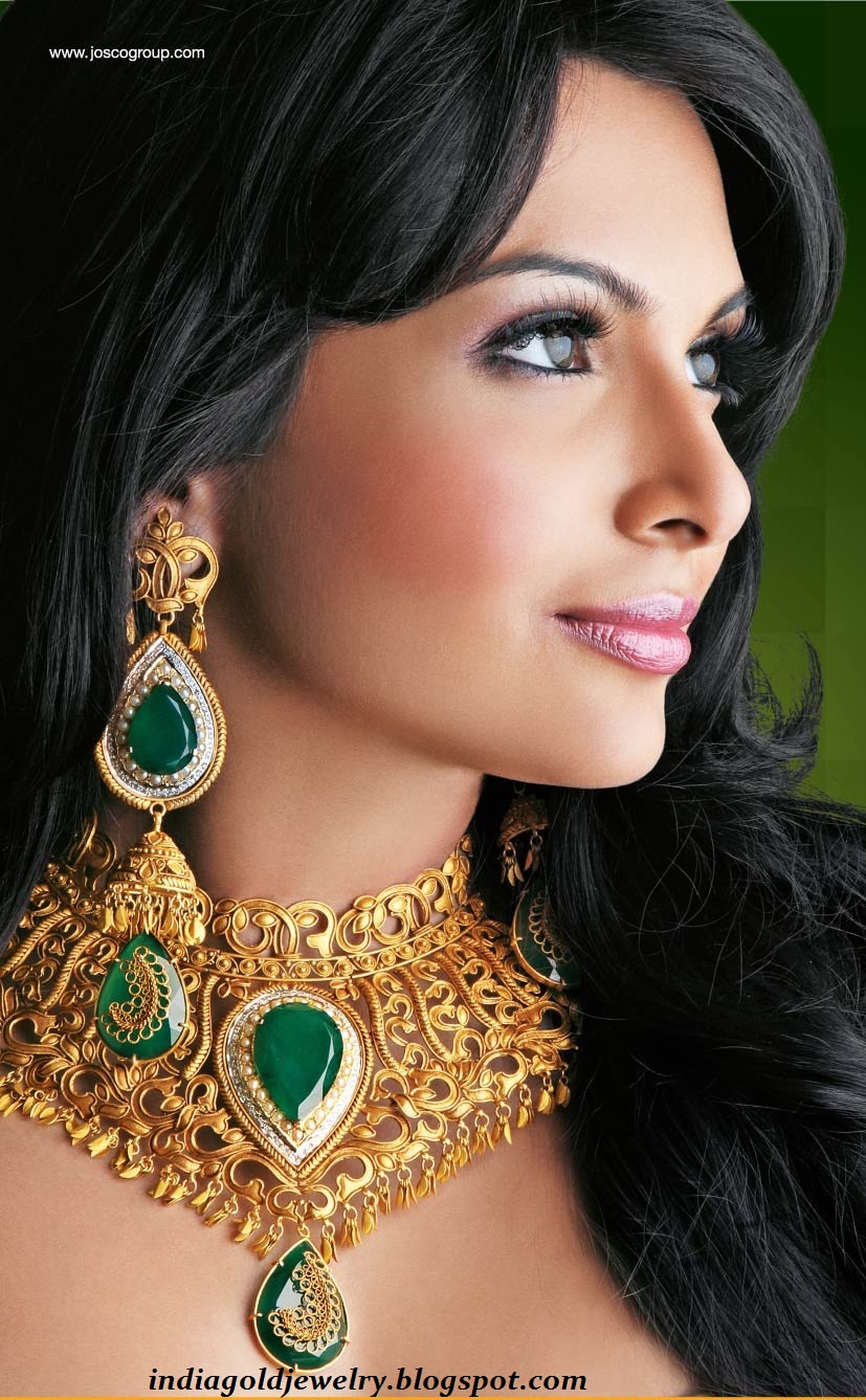 Indian Gold and Diamond Jewellery: Designer Bridal Emerald Gold ...