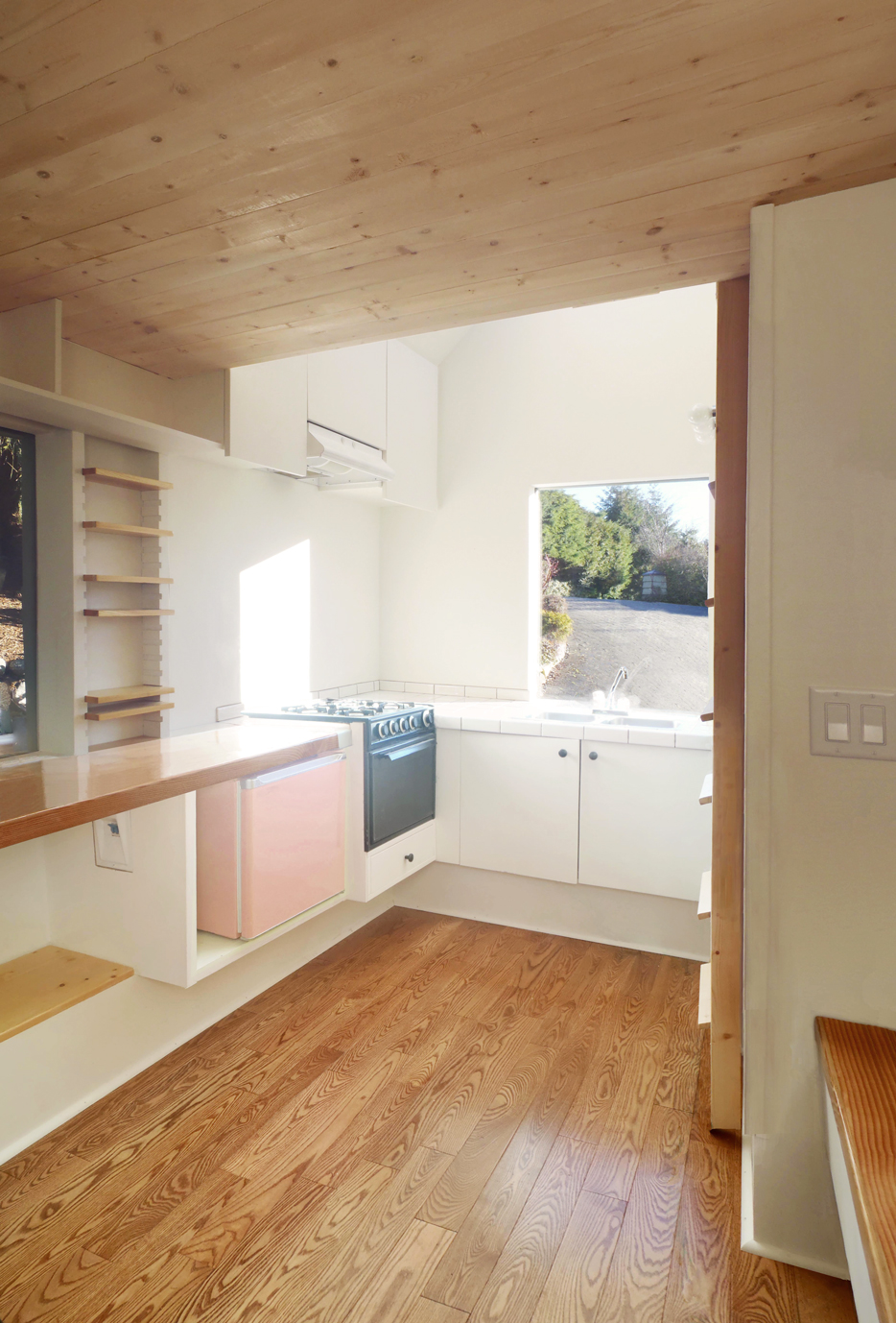 TINY HOUSE TOWN: The Lighthouse From Camera Buildings