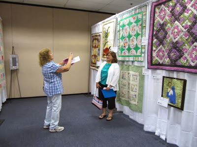 Sew Many Ways...: Quilt Show Pictures...Part 1