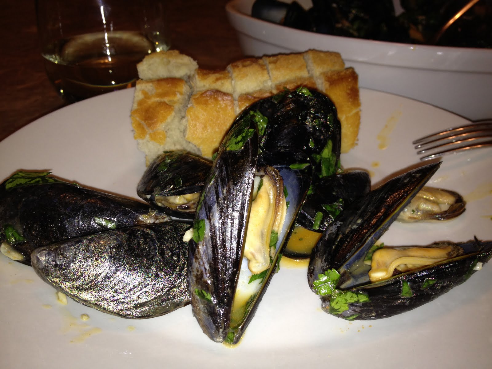 sMiles from Callie: Thai Steamed Mussels Recipe