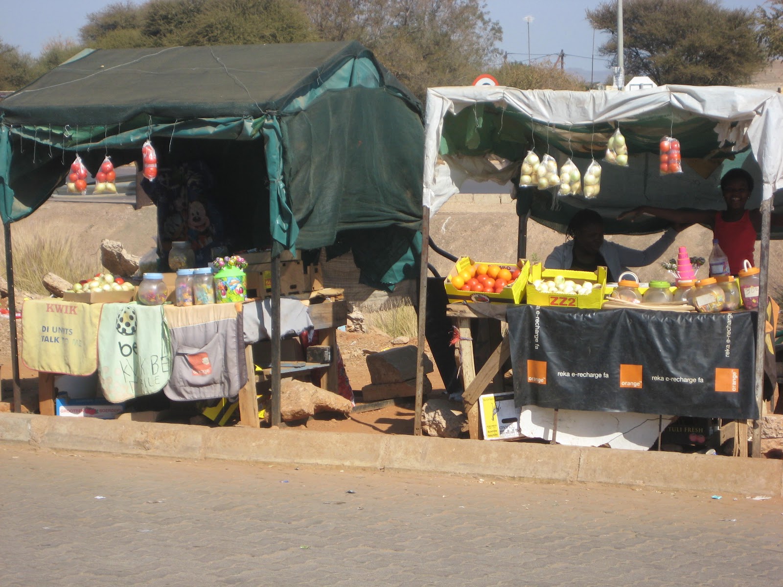 Rands Mission: Tuck Shops