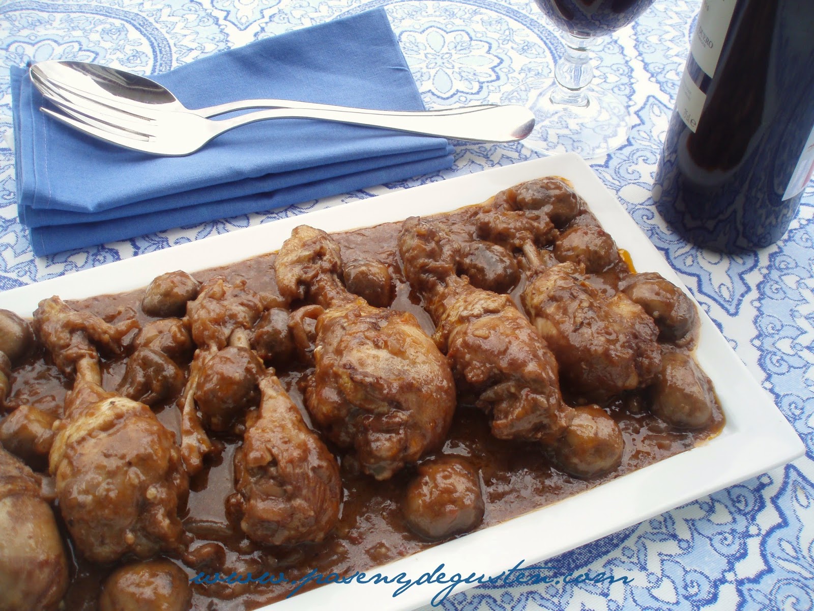 MUSLITOS DE POLLO AL VINO TINTO. - PASEN Y DEGUSTEN