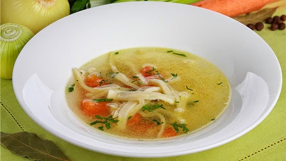 Toyuq şorbası - Ləziz Təamlar