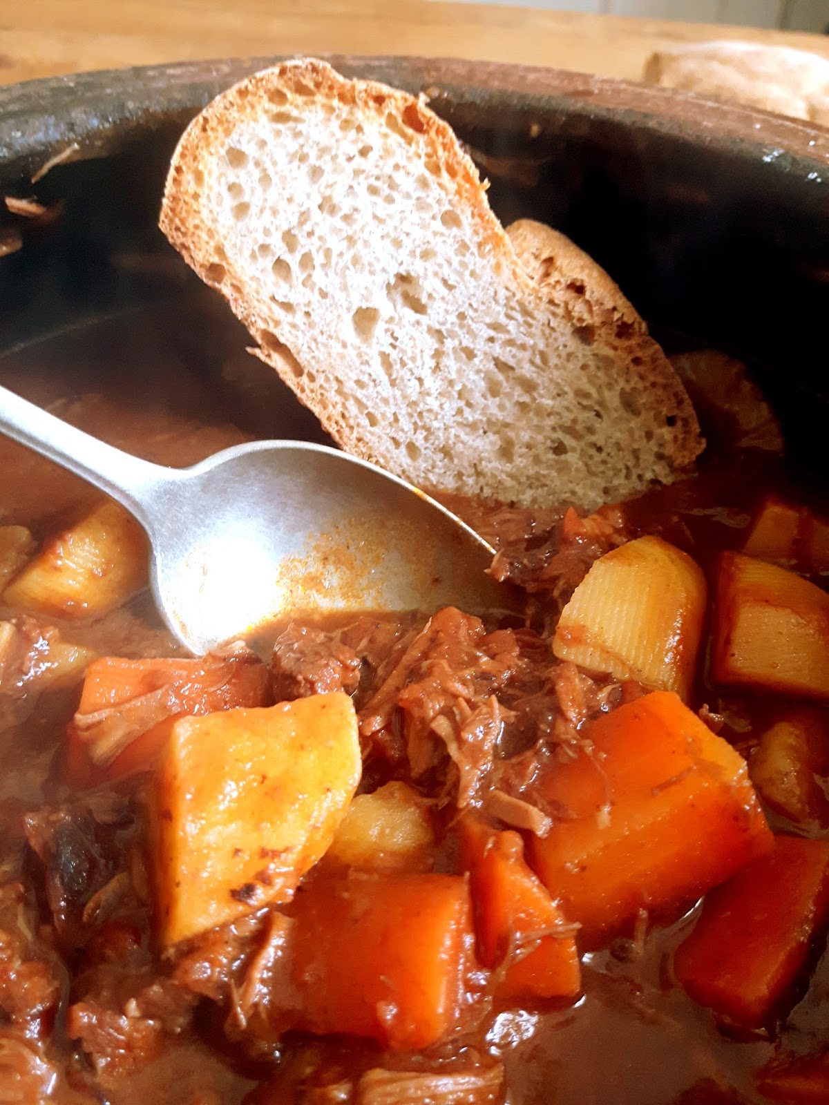 STUFATO DI MANZO AL VINO ROSSO PER IL CALENDARIO DEL CIBO ITALIANO da ...