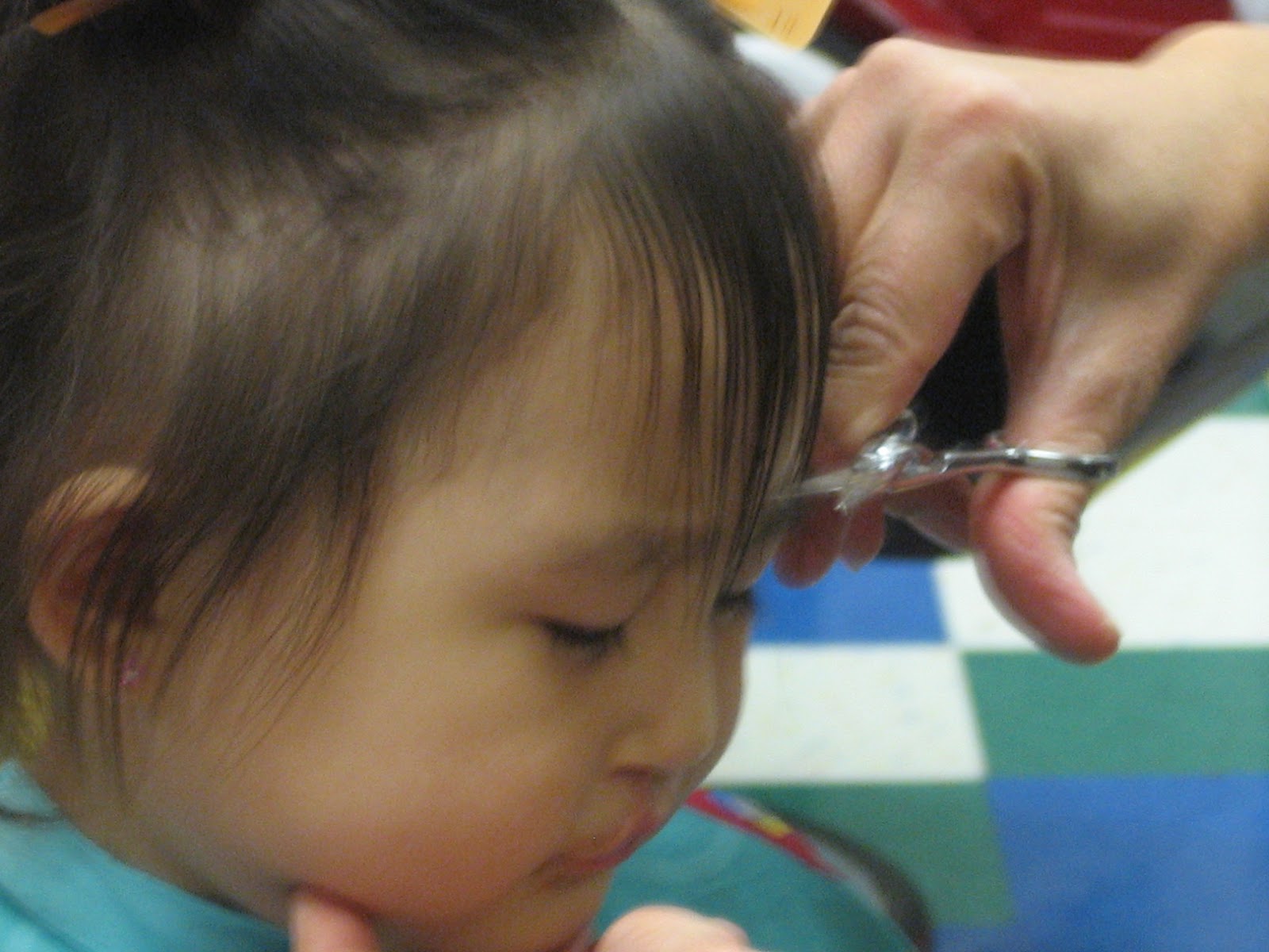 Life as a Family of Four.....: Miss Diva's First Hair Cut