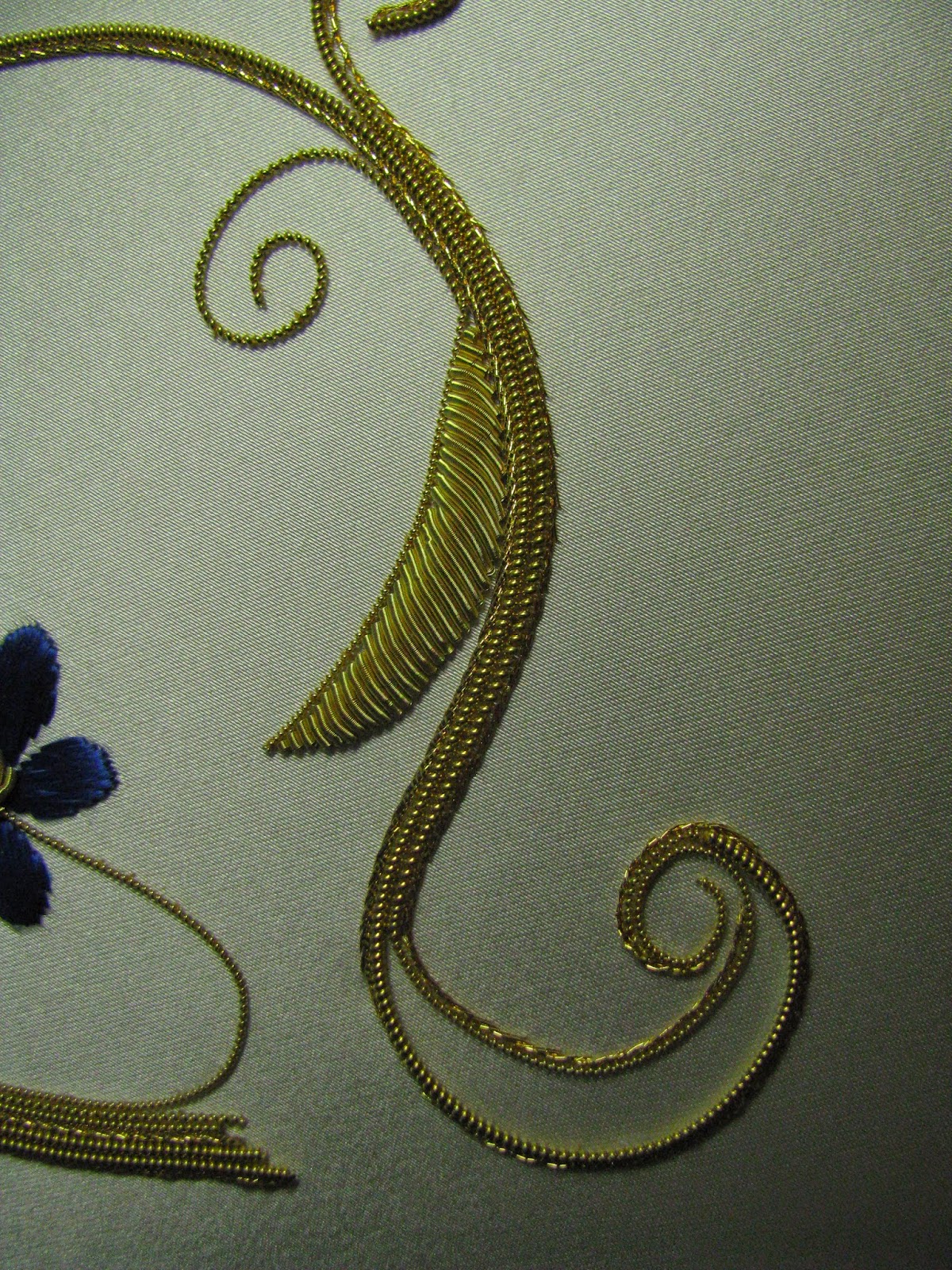 JEPlus: Blue Flower Metal Embroidery Done