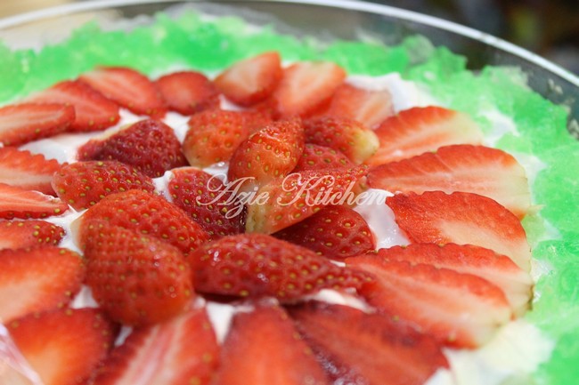 Puding Trifle Untuk Majlis Harijadi Di Pejabat - Azie Kitchen