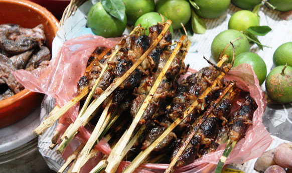 VITAMIN 4 US: Makanan Sensasional Ala Kamboja Yang Wajib Dicoba.