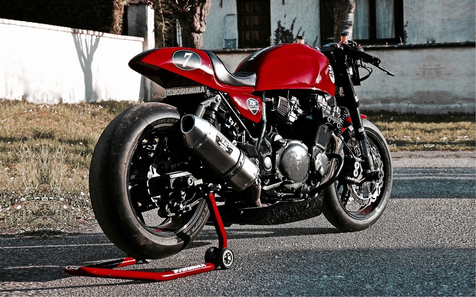 Inazuma Monster Racers - Inazuma café racer