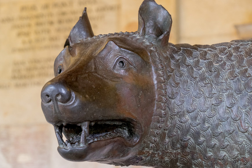 E Nos Lases Iuvate: He-wolf and She-wolf