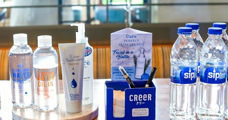 My Mom-Friday: Hydrate Inside and Out for Healthy Skin