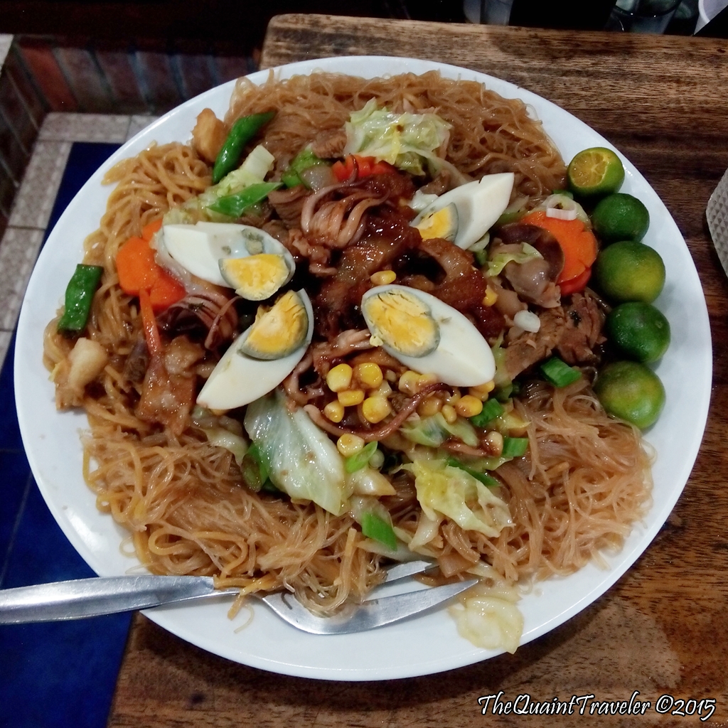 The Quaint Traveler: Halo Halo de Iloko Balay, San Fernando, La Union