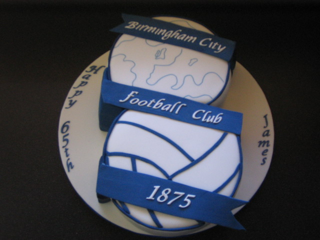Carina's Cakes: BIRMINGHAM CITY EMBLEM