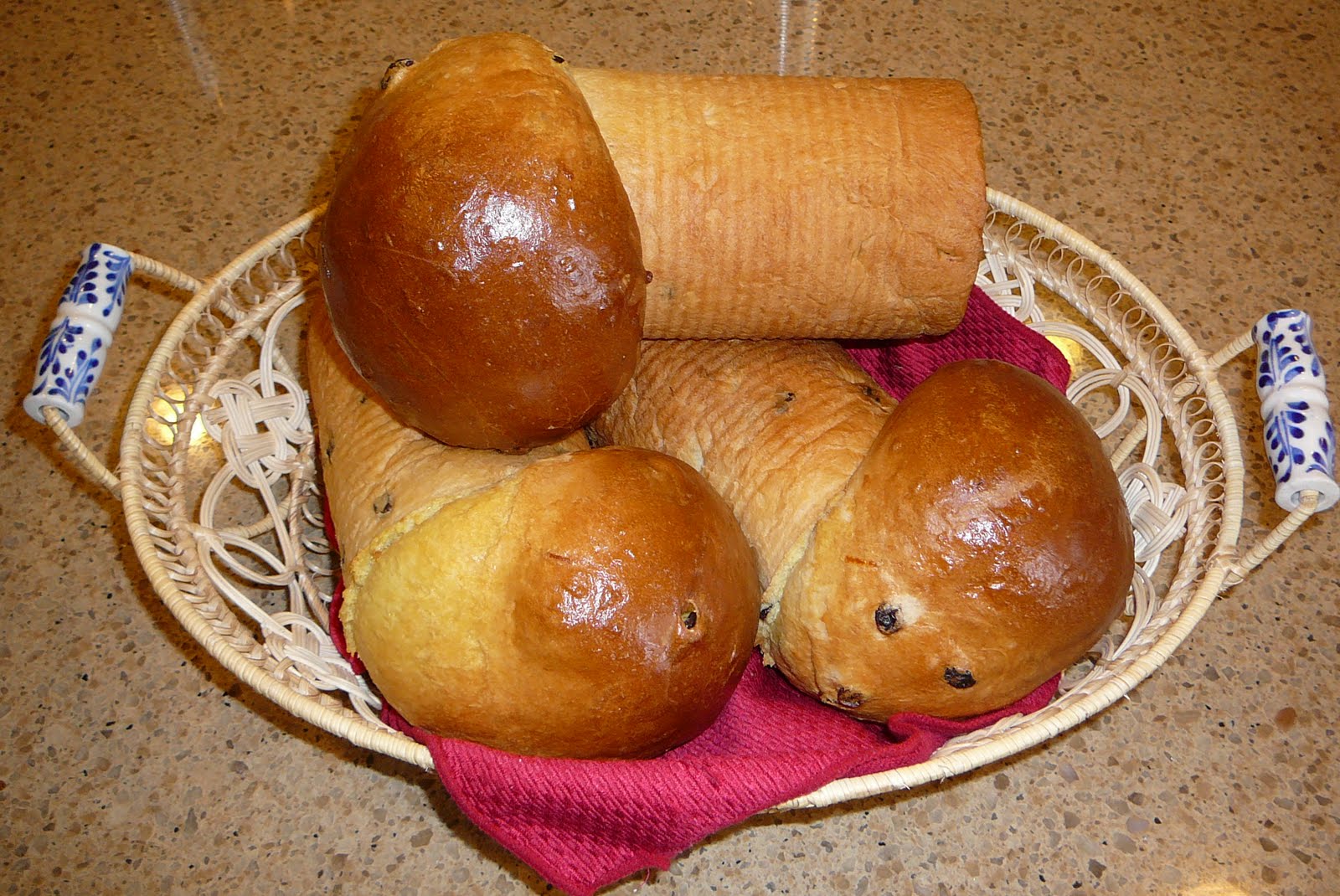 Rise and Bake!: Babka (Ukrainian Easter Raisin Bread)