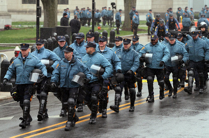 National Socialist Movement Charleston, SC: About 50 neo-Nazis rally in ...
