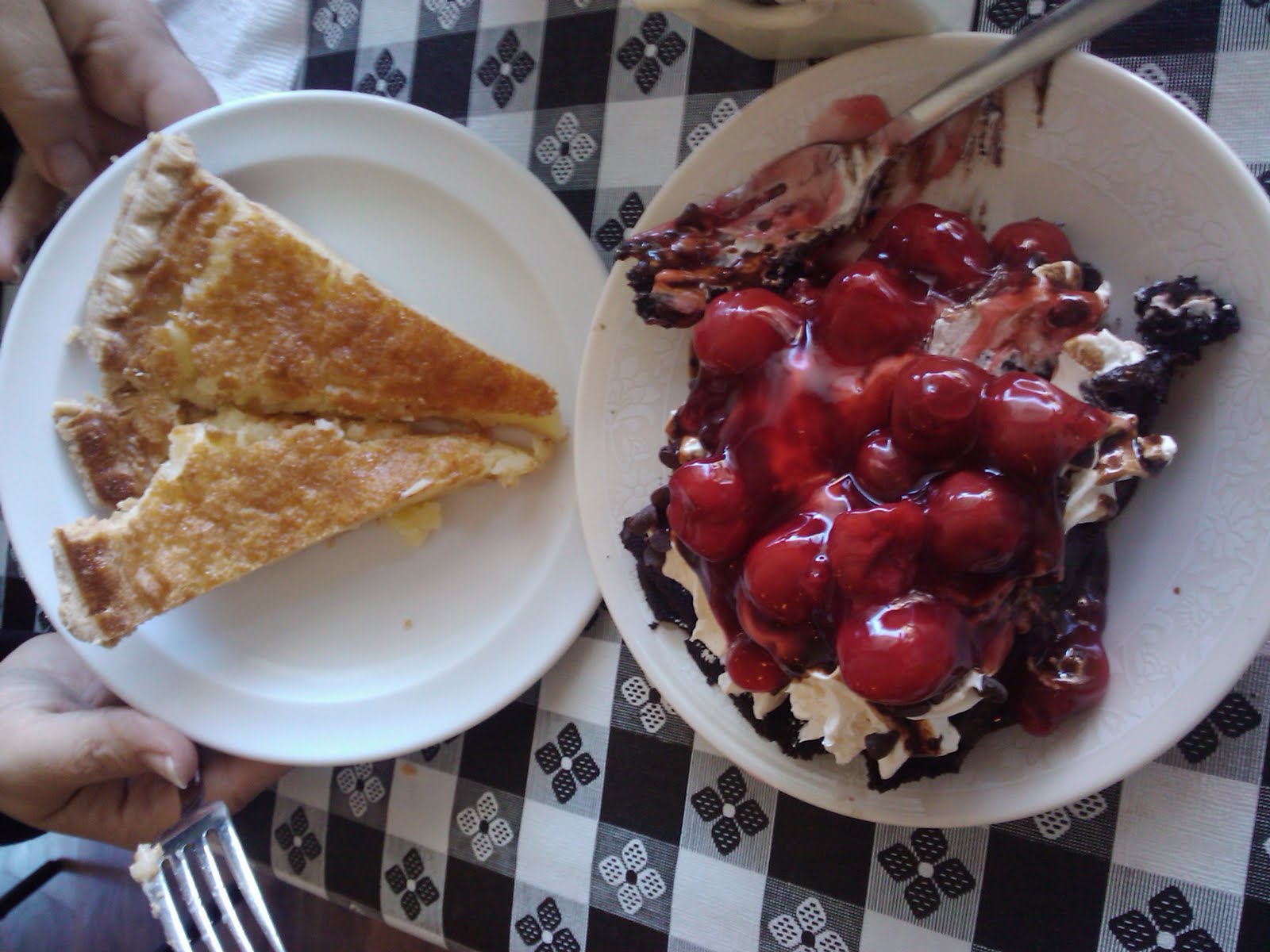 Southern Flour Girl: It was all about the food...