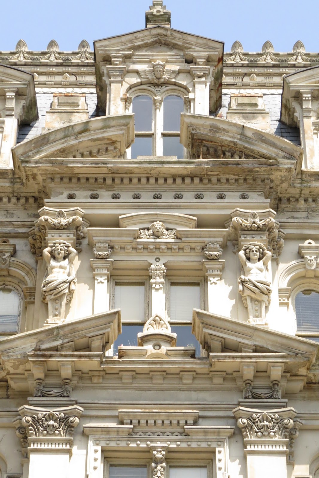 Nomadic Newfies: The Mitchell Building and the Mackie Building, Milwaukee