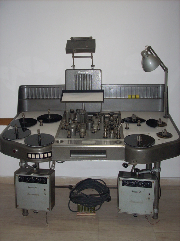 scribacchiando per me: LA MOVIOLA