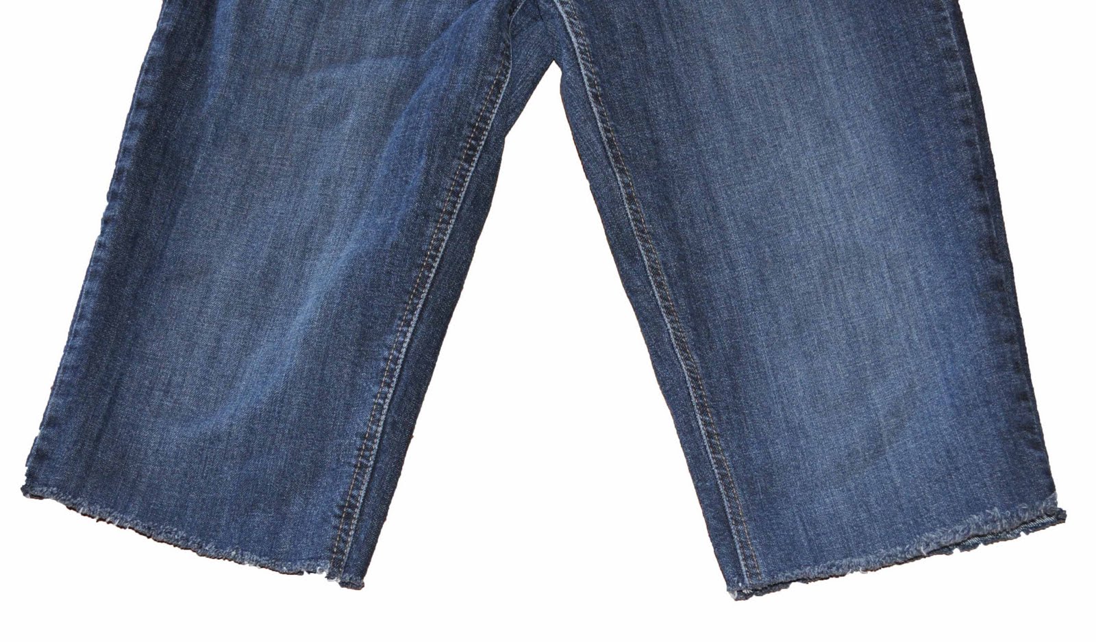 Val's Creations: Tutorial: Cut-off Jeans Turned Capris