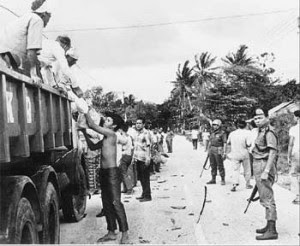 PERISTIWA 13MEI 1969: GAMBAR- GAMBAR PERISTIWA 13 MEI 1969